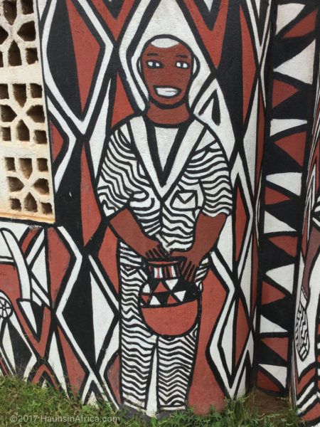Sirigu Pottery & Arts Center - The Hauns in Africa