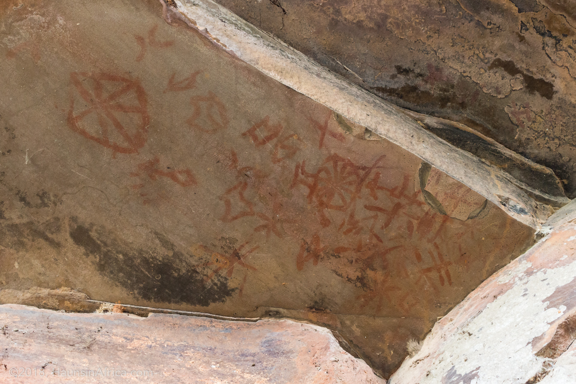 Rock Paintings on the Gambaga Escarpment (Tusugu, Gingana and ...