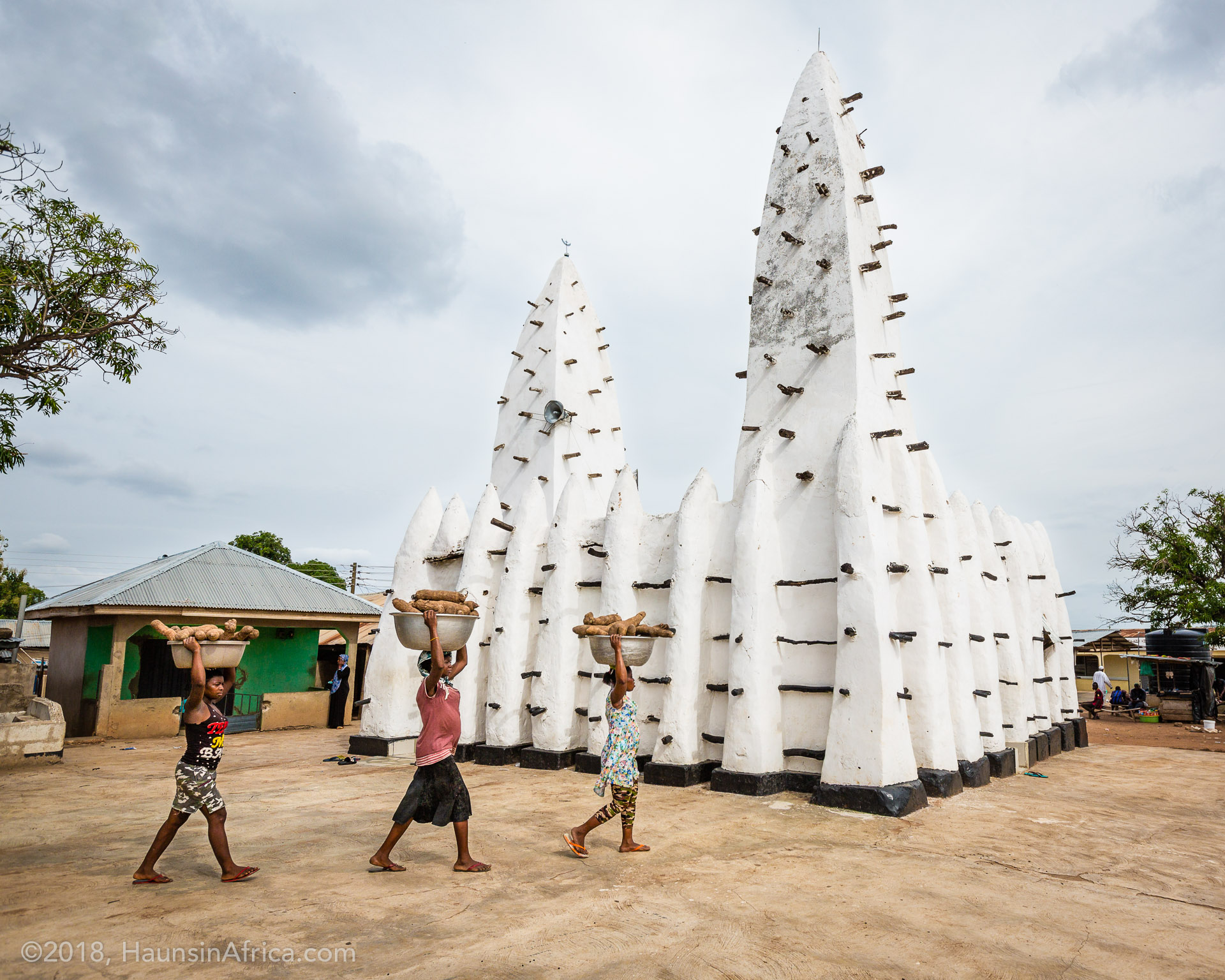 Ghana's Historic Mosques: Banda Nkwanta - The Hauns in Africa