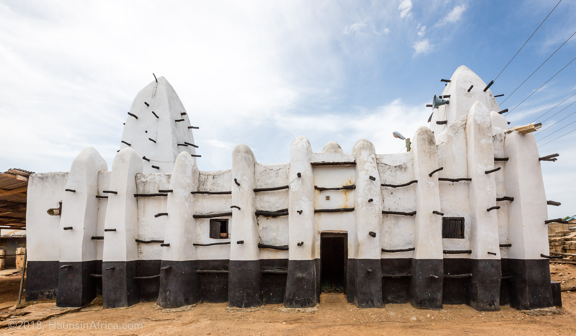 Ghana's Historic Mosques: Maluwe - The Hauns in Africa
