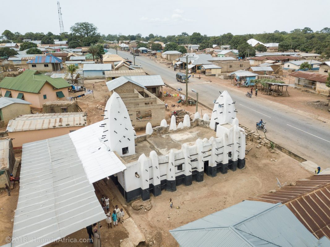 Ghana's Historic Mosques: Maluwe - The Hauns in Africa