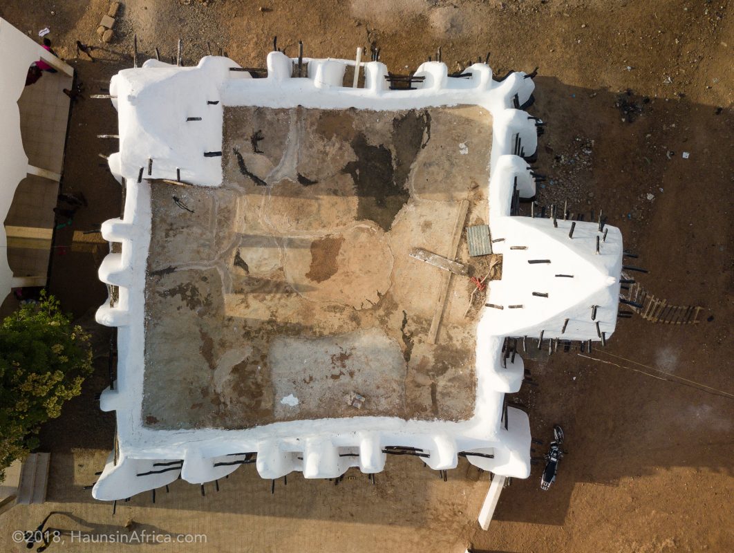 Ghana's Historic Mosques: Larabanga - The Hauns in Africa