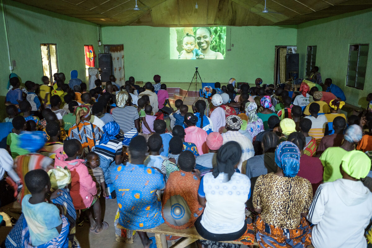 The Blessing of Generosity (short film) - The Hauns in Africa
